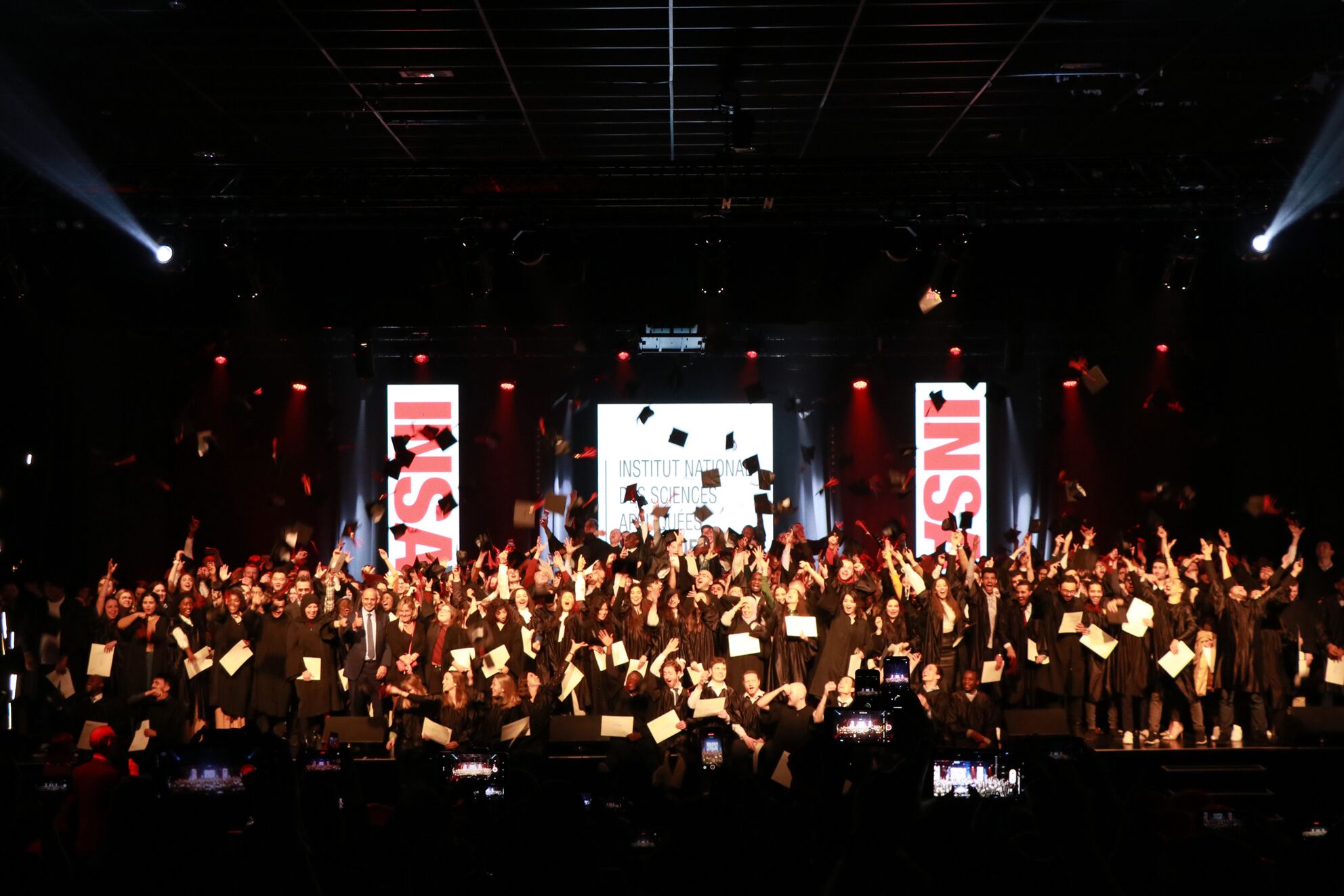 La remise de diplômes Ingénieurs & Masters 2022 se déroule le 4 mars ...